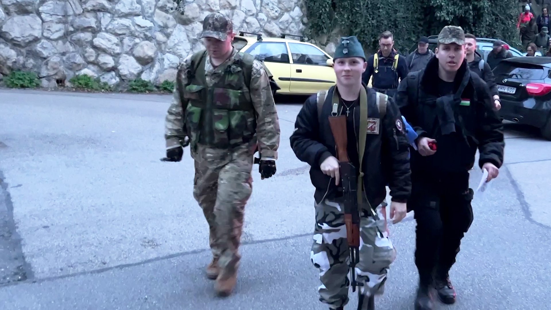 Tausende bei Waffen-SS-Gedenkmarsch in Budapest – democ Tausende bei Waffen-SS-Gedenkmarsch in Budapest – democ